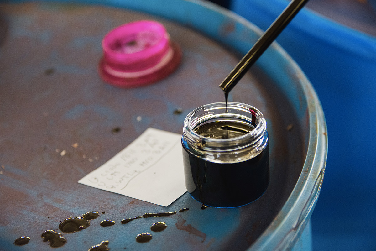 INDUSTRIAL DYE AND INSTITUTIONAL DYE